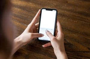 Business Texting Etiquette – The Do’s & Dont's